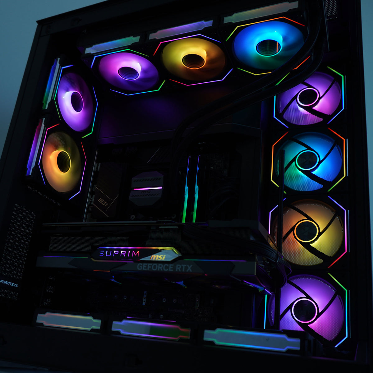 Monolith Pro Ryzen 9 9950X3D - RTX 5080 - 128GB - 4TB – Playtech